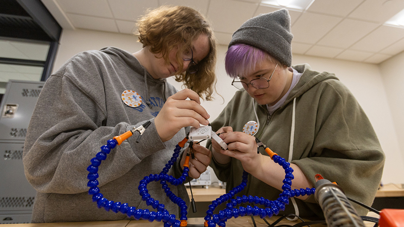 Annual Holiday Toy Hack returns Nov. 15 | UW-Platteville News